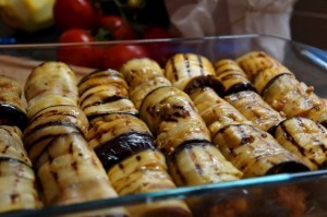 ΡΟΛΑ ΜΕΛΙΤΖΑΝΑΣ ΜΕ ΚΙΜΑ | Foodprints