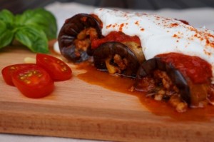 ΡΟΛΑ ΜΕΛΙΤΖΑΝΑΣ ΜΕ ΚΙΜΑ | Foodprints