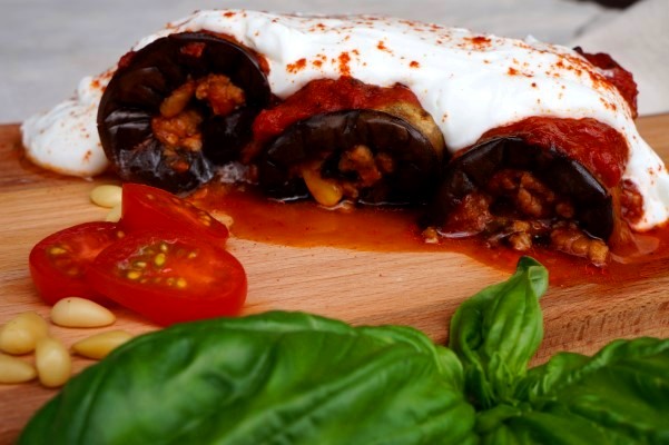 ΡΟΛΑ ΜΕΛΙΤΖΑΝΑΣ ΜΕ ΚΙΜΑ | Foodprints