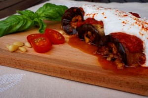 ΡΟΛΑ ΜΕΛΙΤΖΑΝΑΣ ΜΕ ΚΙΜΑ | Foodprints